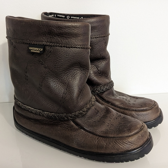 Manitoba Mukluks | Shoes | Manitoba Mukluks Waterproof Tamarack Half ...